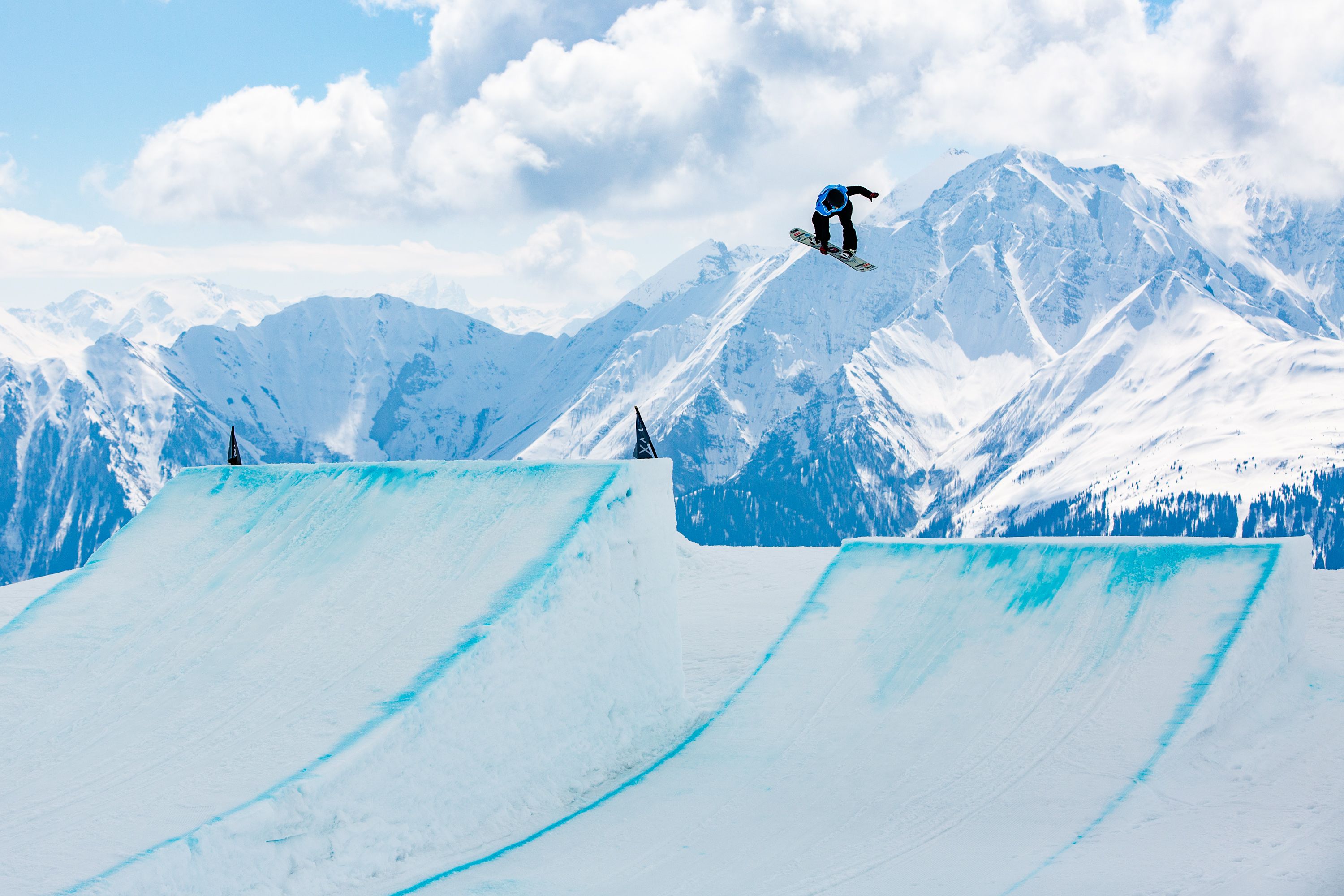 SnowFest 2023 in high end Park & Pipe resort Leysin - nskiv.nl